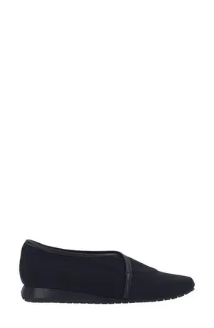 L'AMOUR DES PIEDS Taura Flat