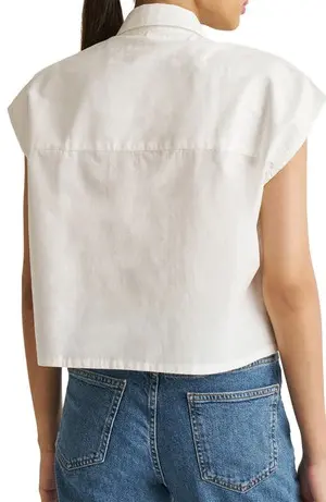 REISTOR Embroidered Paneled Crop Top