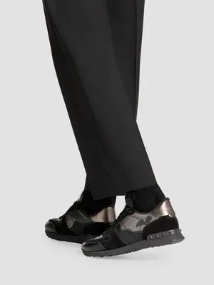Valentino Garavani Rockrunner Camouflage Noir Metallic Sneakers - Black Multi