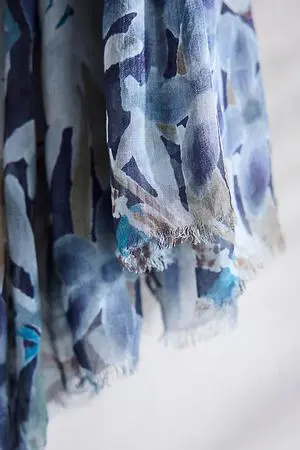 ELIZABETH GILLETT Garden Watercolor Scarf - Navy