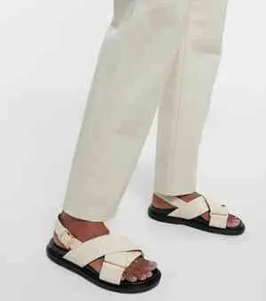 Marni Fussbett Leather Sandals - Beige
