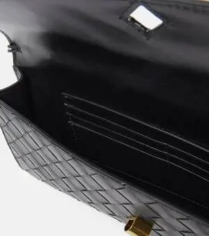 Bottega Veneta Andiamo Intrecciato Leather Clutch - Black