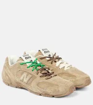 Miu Miu X New Balance 530 Sl Suede Sneakers - Brown