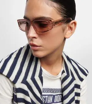 Dior Diorsignature S9u Rectangular Sunglasses - Pink