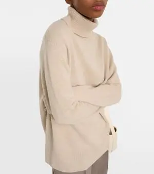 THE ROW Stepny Turtleneck Sweater