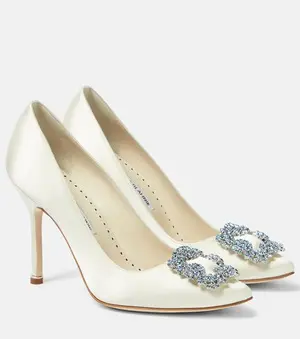 Manolo Blahnik Bridal Hangisi 105 Embellished Satin Pumps - White