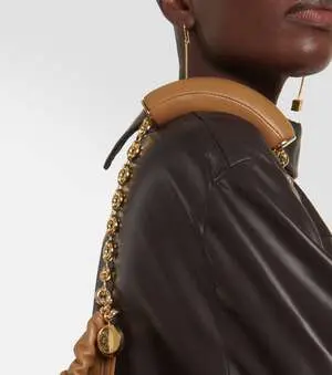 Loewe Squeeze Medium Leather Shoulder Bag