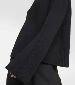 LISA YANG Fleur Cashmere Turtleneck Sweater