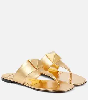 Valentino Garavani One Stud Leather Thong Sandals - Gold