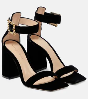 GIANVITO ROSSI Wondy Velvet Sandals