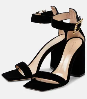 GIANVITO ROSSI Wondy Velvet Sandals