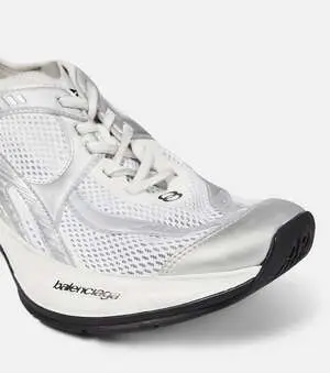 Balenciaga Circuit Low-top Sneakers - White