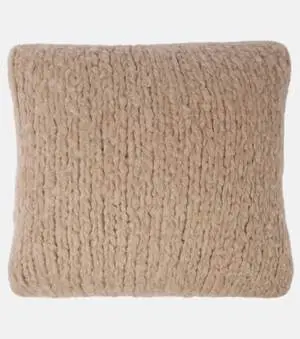 Gabriela Hearst Pillow, Throws & Blankets