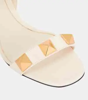 Valentino Garavani Roman Stud Leather Sandals - White