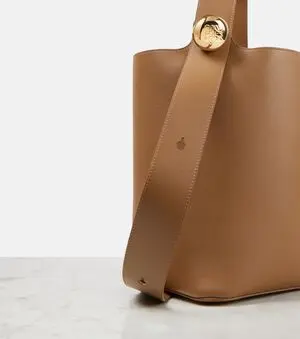 Loewe Pebble Medium Bucket Bag - Brown