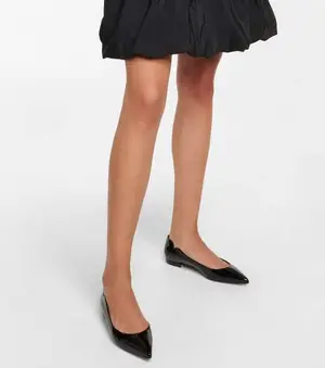 CHRISTIAN LOUBOUTIN Hot Chick Leather Ballet Flats