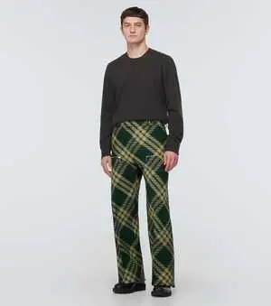 Burberry Cashmere Sweater - Black