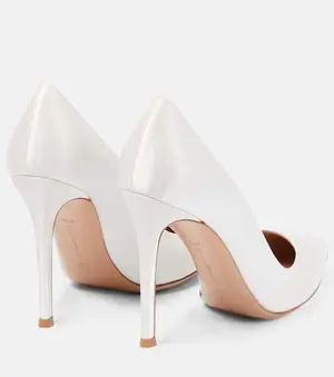 GIANVITO ROSSI 105 Silk Pumps - White