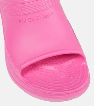 Balenciaga Pool Crocs™ Mules - Pink