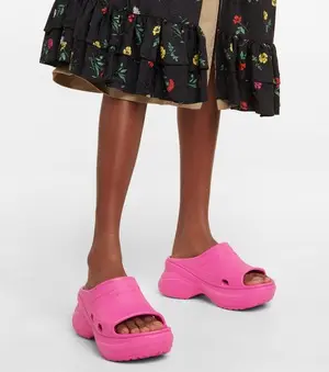 Balenciaga Pool Crocs™ Mules - Pink