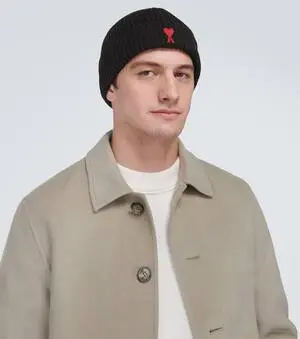 AMI Paris De Coeur Ribbed-knit Beanie