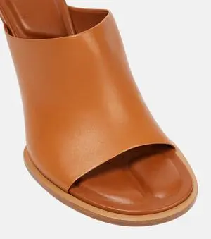 Jacquemus Les Mules Carres Ronds Leather Mules