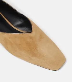 TOTEME The Everyday Flat Suede Ballerinas - Beige
