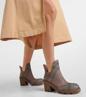 Burberry Check Ankle Boots - Pink