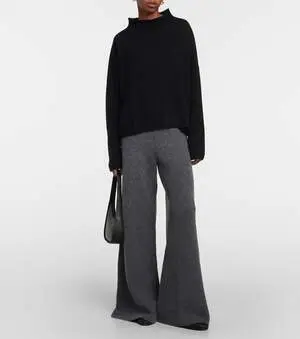 LISA YANG Sandy Cashmere Mockneck Sweater