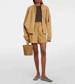 Loewe Pebble Mini Leather Bucket Bag - Brown