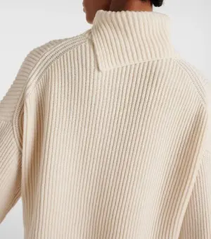 JOSEPH Wool, Cashmere, And Silk Turtleneck Sweater