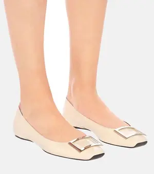 ROGER VIVIER Trompette Patent Leather Ballet Flats - White
