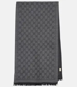 Gucci Gg Wool Jacquard Scarf - Grey