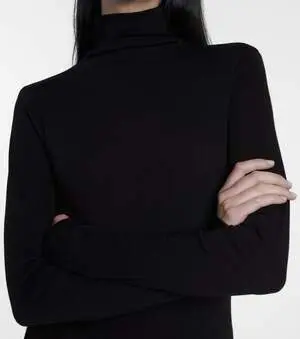 Vince Essential Cotton Turtleneck Top