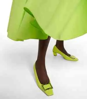 ROGER VIVIER Belle Vivier Patent Leather Pumps - Green