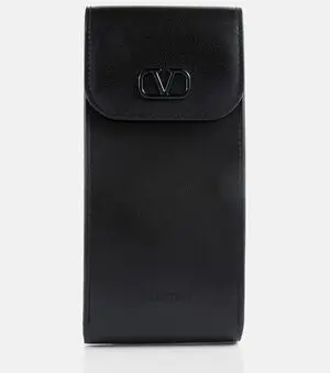 Valentino Garavani V-cinque Studded Rectangular Sunglasses - Black