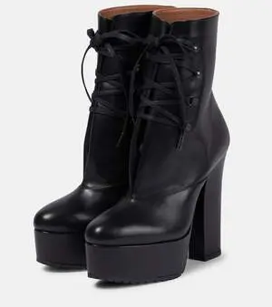 Alaïa Trekk 135 Leather Ankle Boots - Black