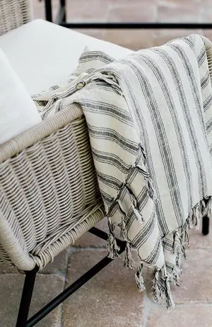 EASTERN WOVEN Titus Santuklu Beach / Bath Towel