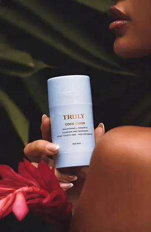 TRULY BEAUTY Coco Cloud Deodorant