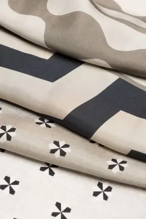 ELIZABETTA Atrilarge Silk Scarf - Sand