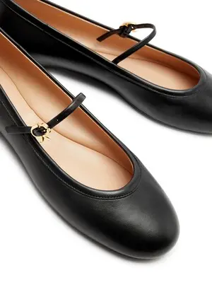 GIANVITO ROSSI Carla 05 Leather Ballet Flats - Black