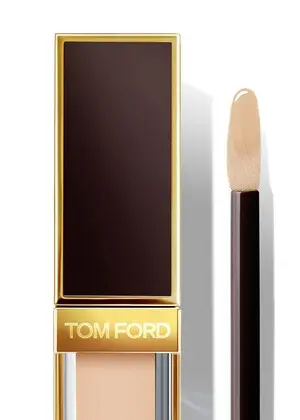 TOM FORD Shade And Illuminate Concealer, Bare, Seamless Coverage, Lightweight Formula, Brightening Effect - 0c0 Bare