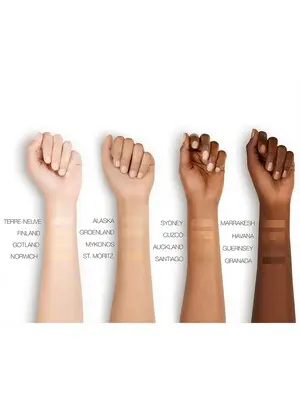 NARS Pure Radiant Tinted Moisturiser Spf30