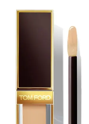 TOM FORD Shade And Illuminate Concealer, Beige, Lightweight Formula, Effortless Blendability, Even Skin Tone