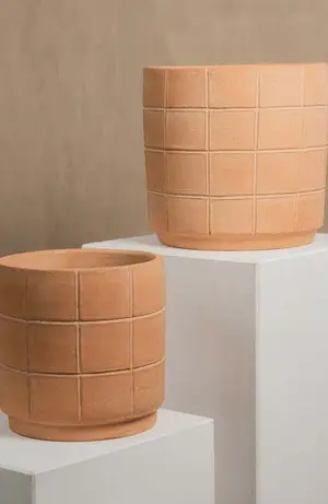 MESO GOODS Grid Terracotta Planter