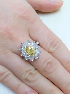 HYT JEWELRY 18kt White Gold Diamond Ring