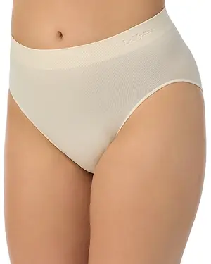 Le Mystère Seamless Comfort Hi Cut Brief Papyrus