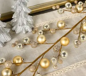 VALERIE PARR HILL 4' Ornament And Glitter Berry Garland Valerie - One-color