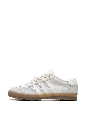 Adidas X Naked Tischtennis Sneakers - White