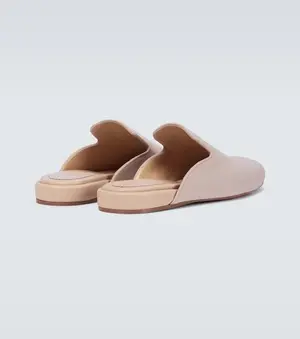 CHRISTIAN LOUBOUTIN Coolito Flat Mules - Beige